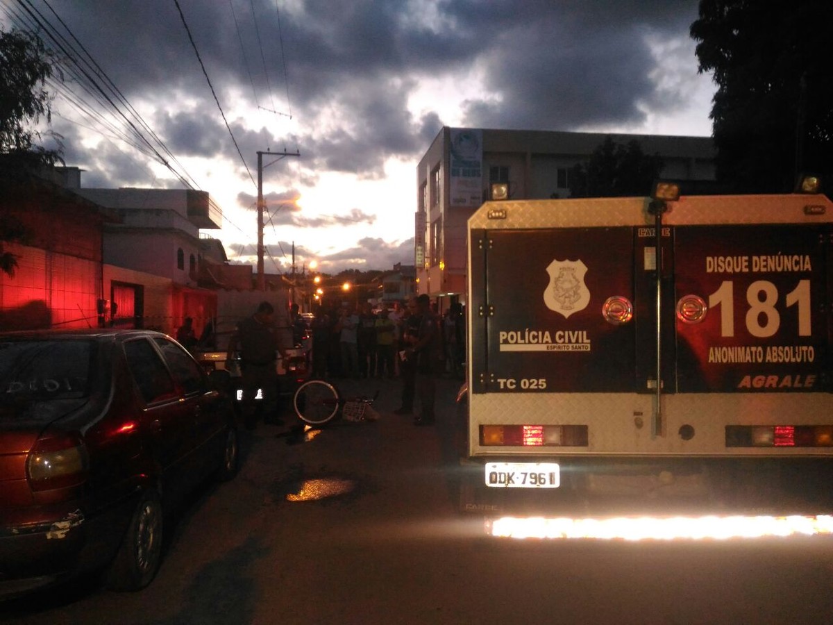 Homem é morto a tiros enquanto andava de bicicleta em Vila Velha, ES ...
