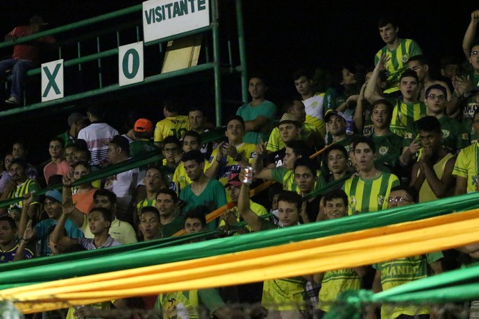 Picos aumenta patrocínios na camisa para diminuir dependência municipal