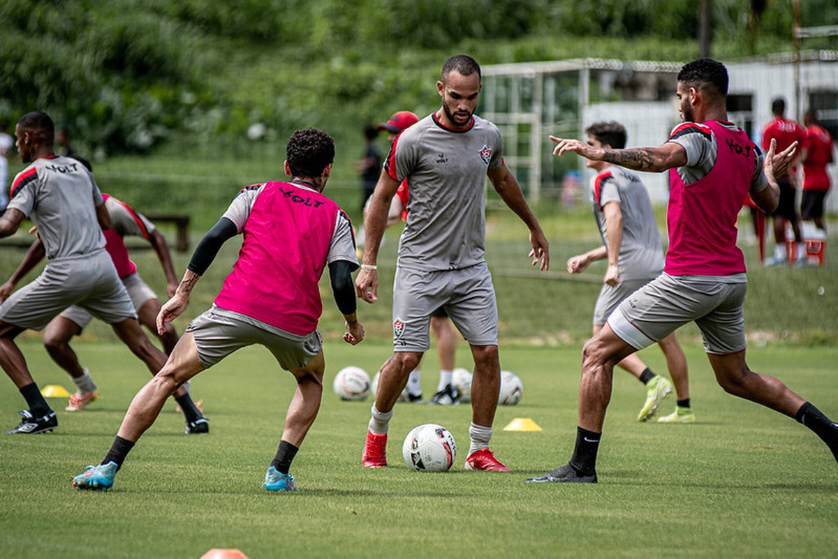 Vitória Encerra Primeira Semana De Pré Temporada Com Treino Técnico E