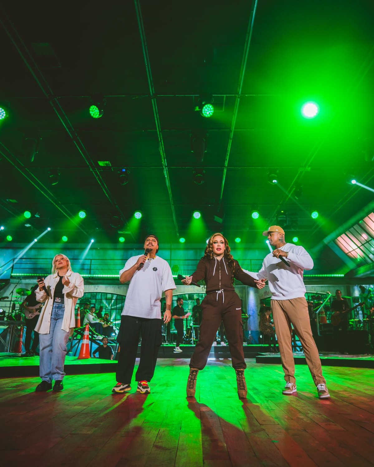 'Música Boa Ao Vivo': Gloria Groove recebe Léo Santana, Sorriso Maroto ...