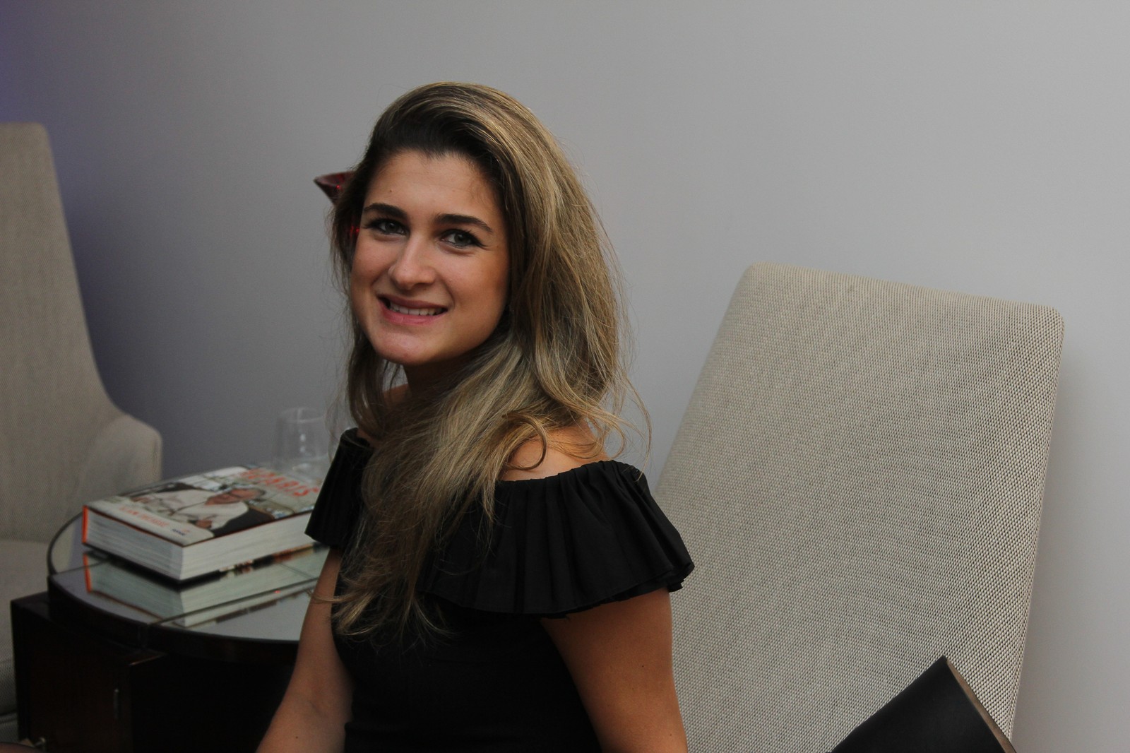 Tim-tim! Juliana Santos e Duda Portella promovem coquetel em Paris ...