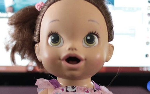 Post de mãe sobre “boneca endemoniada” viraliza nas redes sociais ...