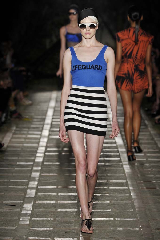 Osklen Praia | Rio de Janeiro | Verão 2015 | Desfiles | Vogue