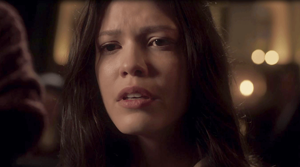 Maria Vitória cai na armadilha de Delfina e será levada à força para o ...