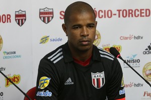 Exame aponta lesão e Dudu pode desfalcar o Bota-SP contra o River-PI