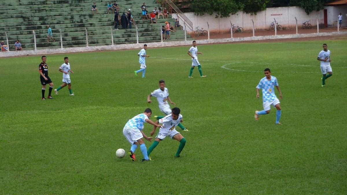 Fhal apresenta elenco e terá no comando técnico Adenúbio Nunes, ex ...