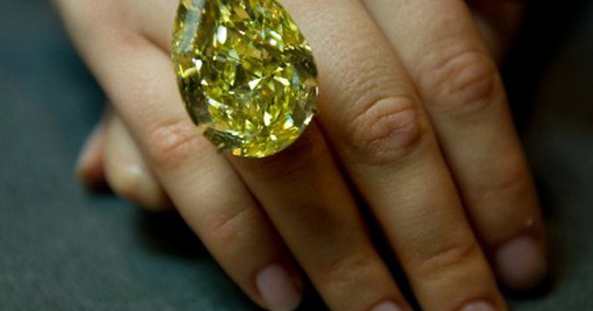 Economia - Diamante avaliado em até US$ 15 milhões vai a leilão em Londres