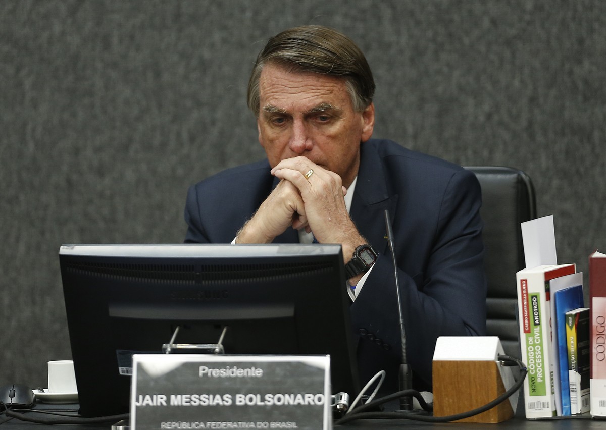 Campanha de Bolsonaro acende 'luz amarela' e tenta traçar estratégia de ...