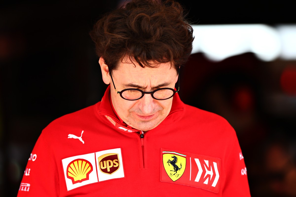 Chefe da Ferrari reclama e diz que gasolina foi checada "ao menos dez ...