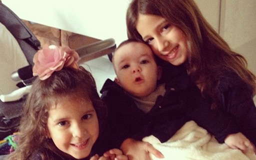 Irmãs reunidas: Filhas de Rodrigo Faro posam juntas para foto - Quem ...