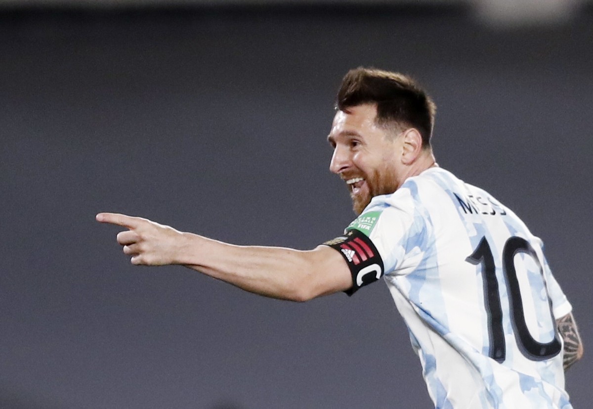 Argentina: Messi retorna, e Scaloni chama sete promessas com dupla ...