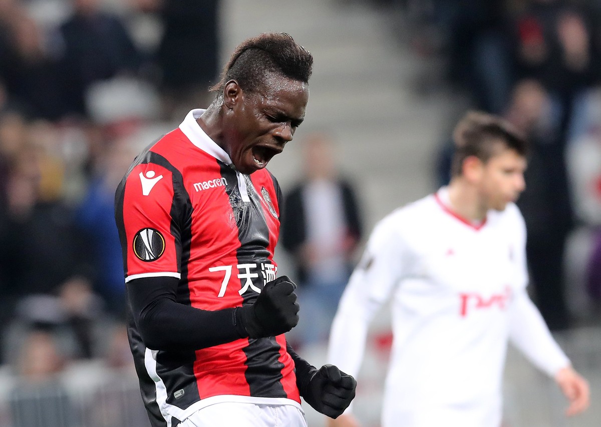Balotelli marca dois, mas português faz hat-trick e dá vitória ao ...