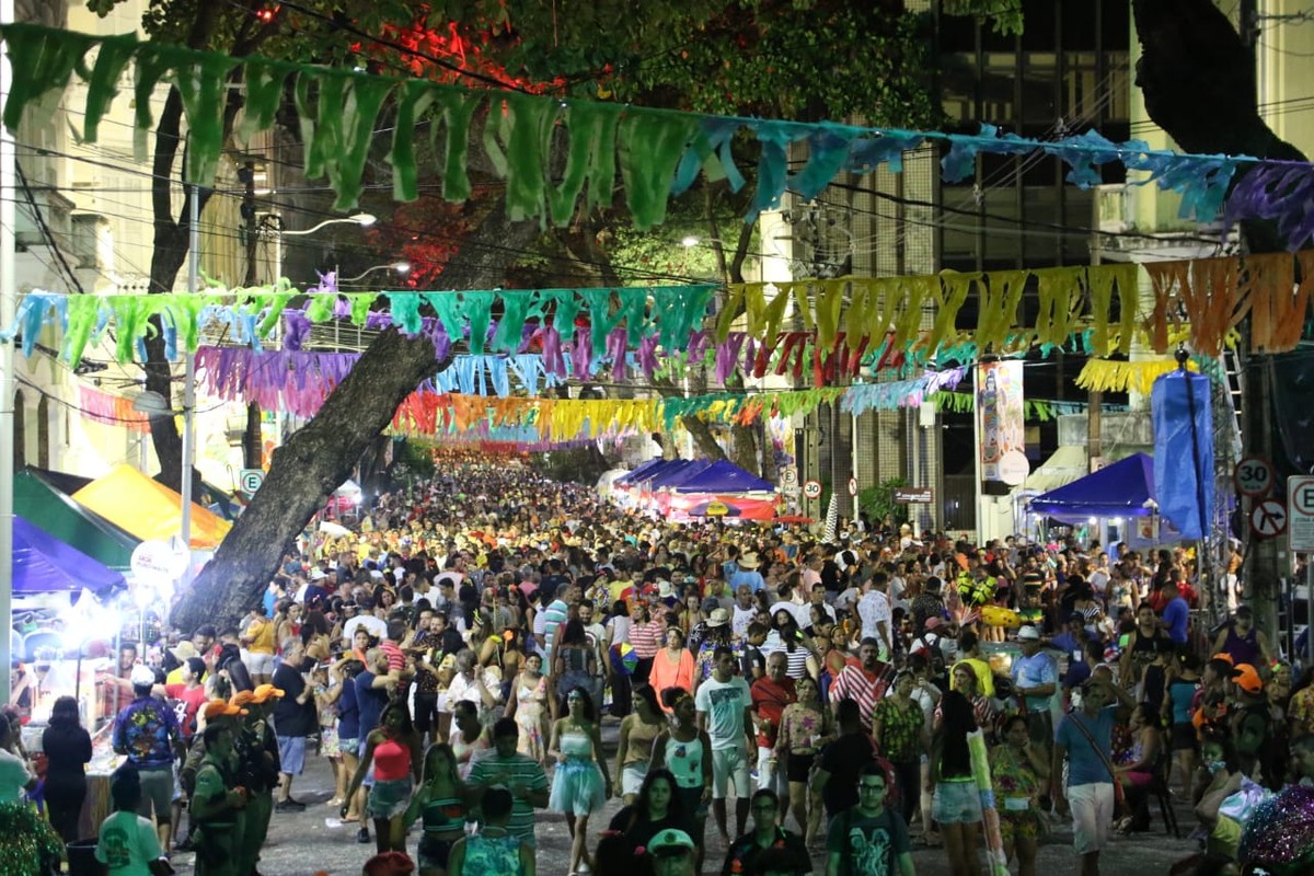 Confira o que abre e o que fecha no carnaval no Grande Recife ...