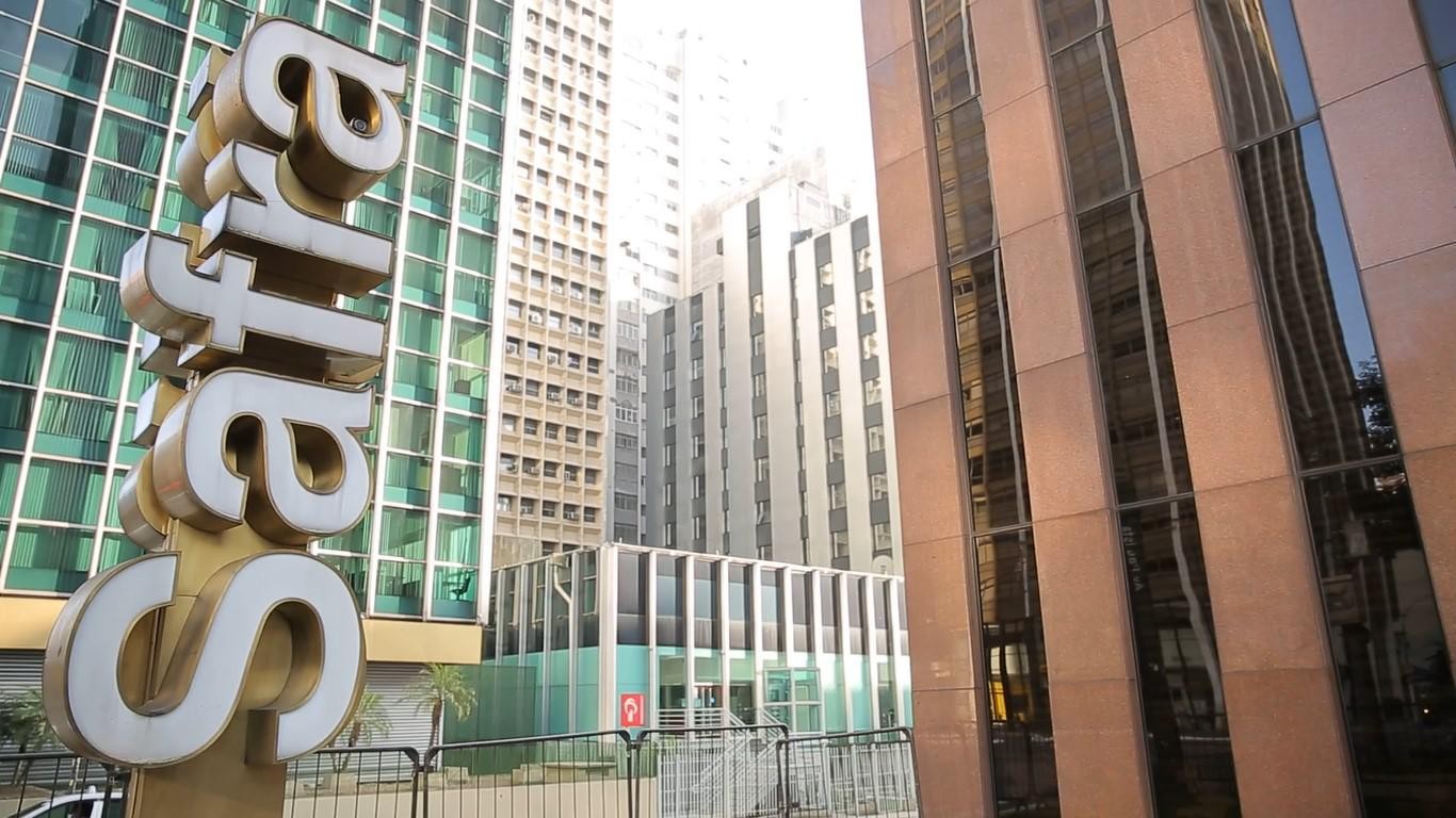 Quase um ano após anunciar acordo, Safra conclui aquisição do banco ... Quase um ano após anunciar acordo, Safra conclui aquisição do banco ...