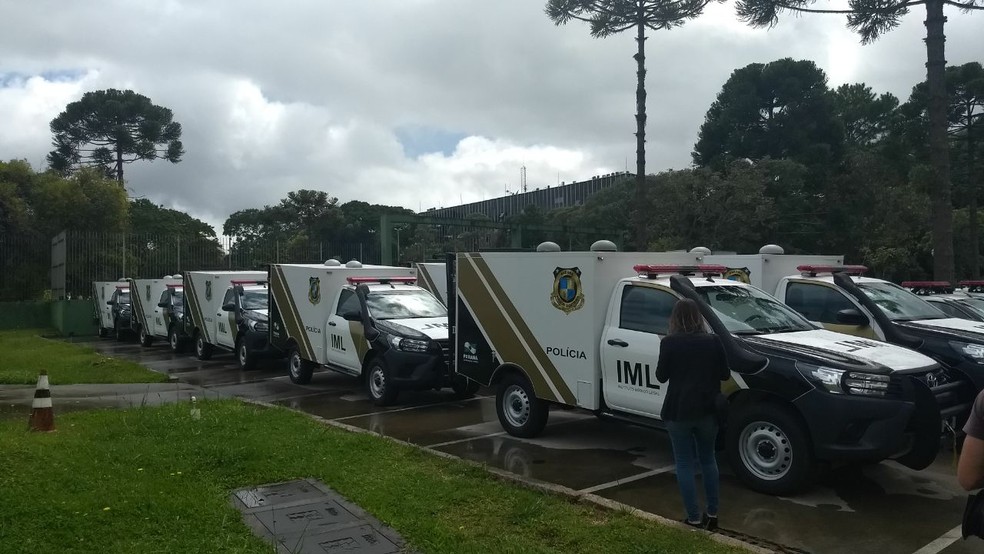 Depois de corpo ser velado por 14 h em rua, IML de Curitiba recebe 10 ...