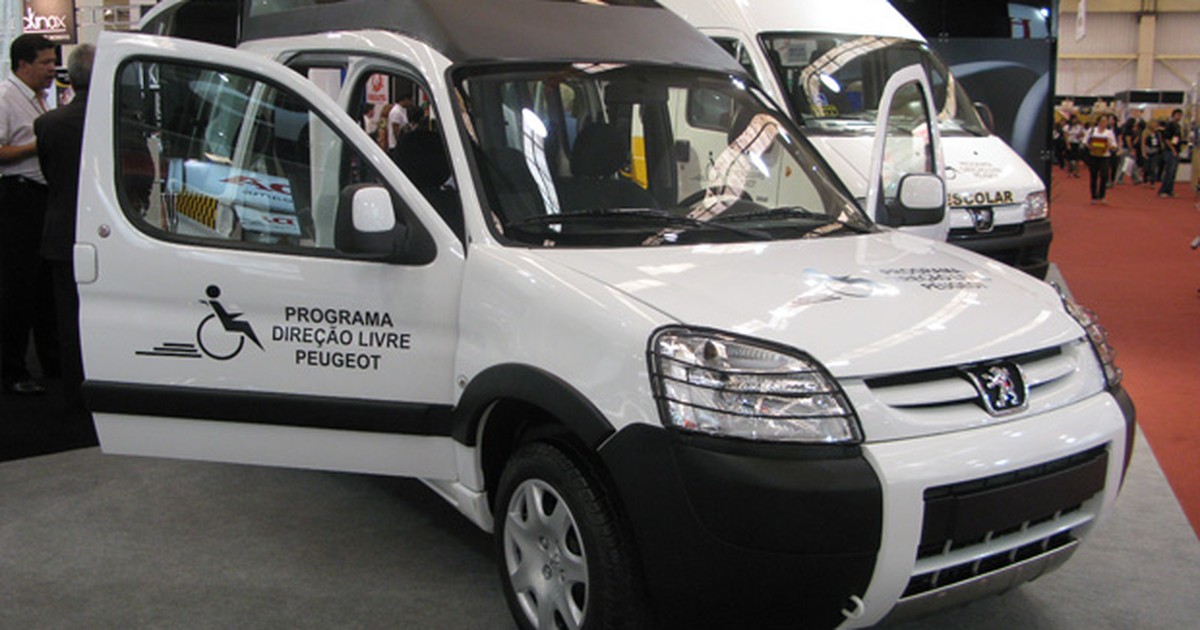 Auto Esporte - Peugeot lança versão renovada da Partner em feira de ...