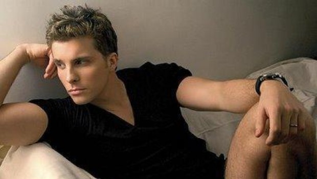 Thiago Fragoso: Biografia | Musica.com.br