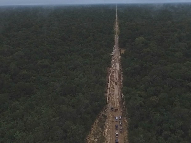Profissão Repórter - Os bastidores da viagem pela BR 319, uma das ...