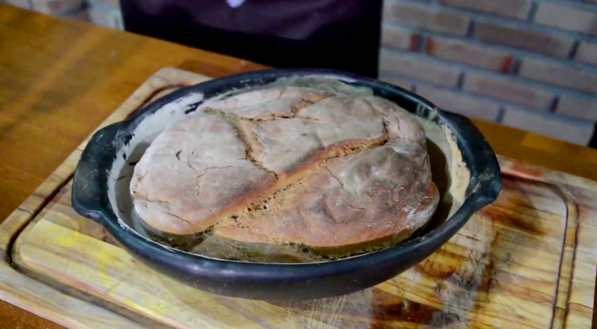 Aprenda a fazer a receita de pão preto medieval exibida no Vanguarda ...