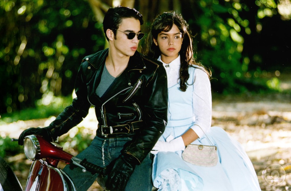 Thais Fersoza revê primeiras cenas na TV: 'É gostoso o passado. São 20 ...