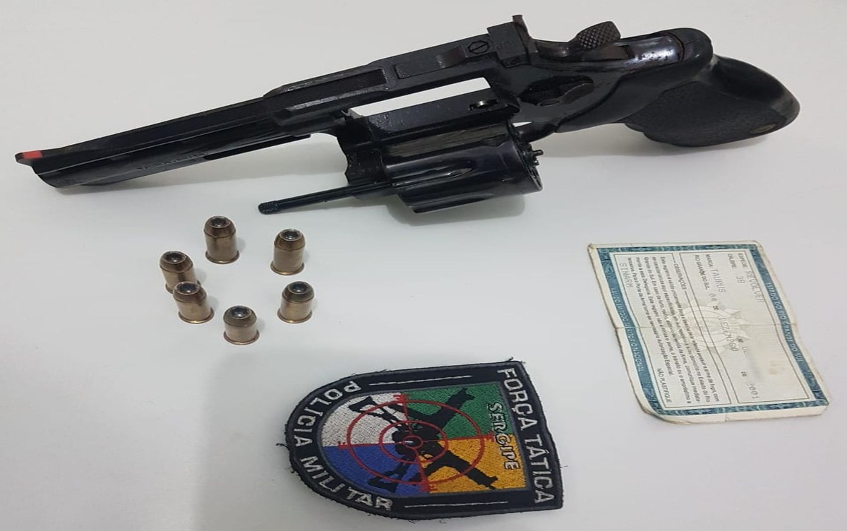 Homem é Preso Por Porte Ilegal De Arma Em Aracaju Sergipe G1