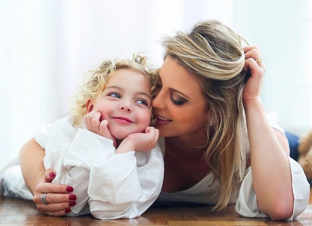 Sheila Mello e Brenda fazem ensaio para presentear Fernando Scherer ...