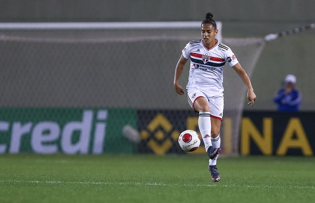 São Paulo anuncia renovação com a zagueira Mimi | são paulo | ge