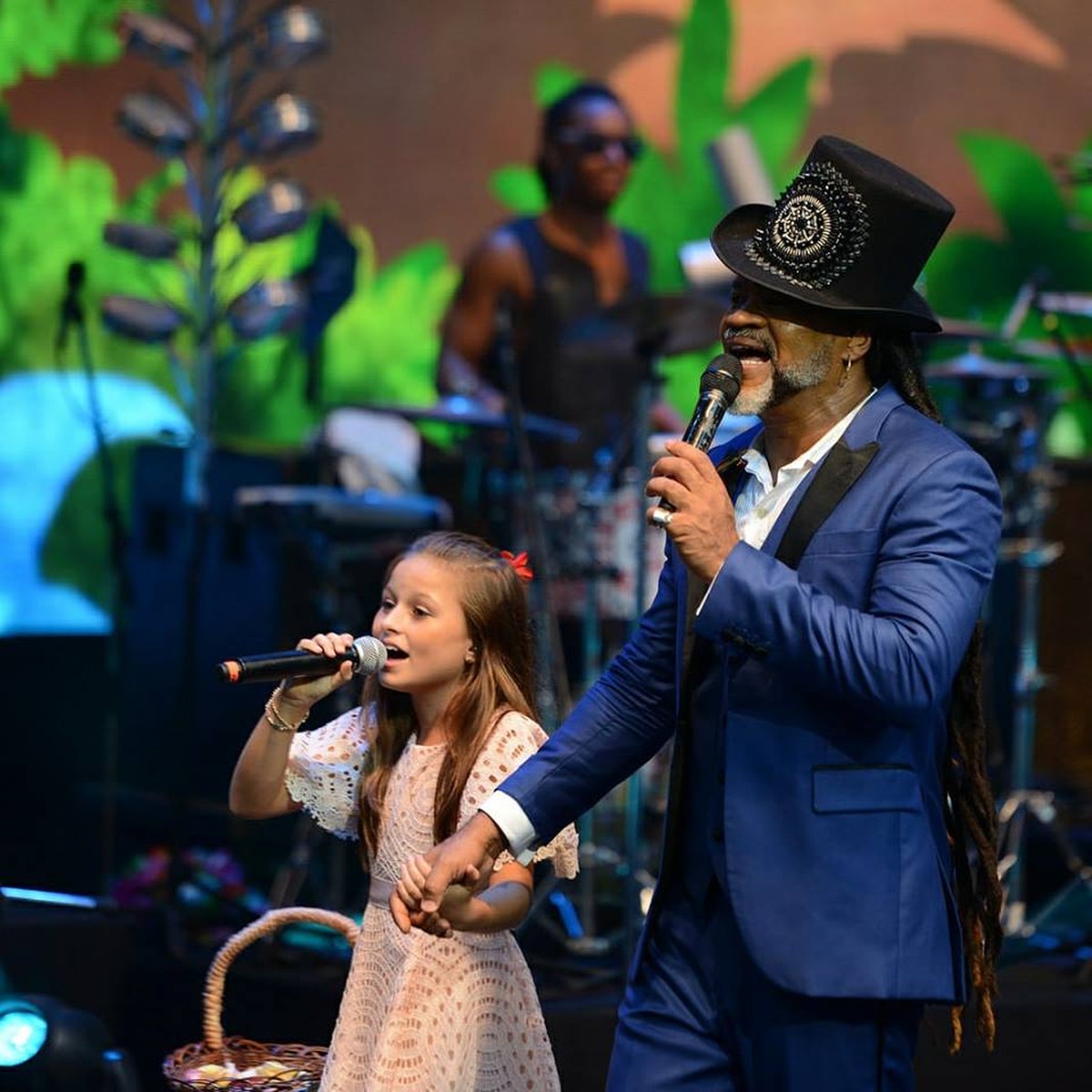 Ex-'The Voice Kids' Rafa Gomes participa de sarau a convite de ...