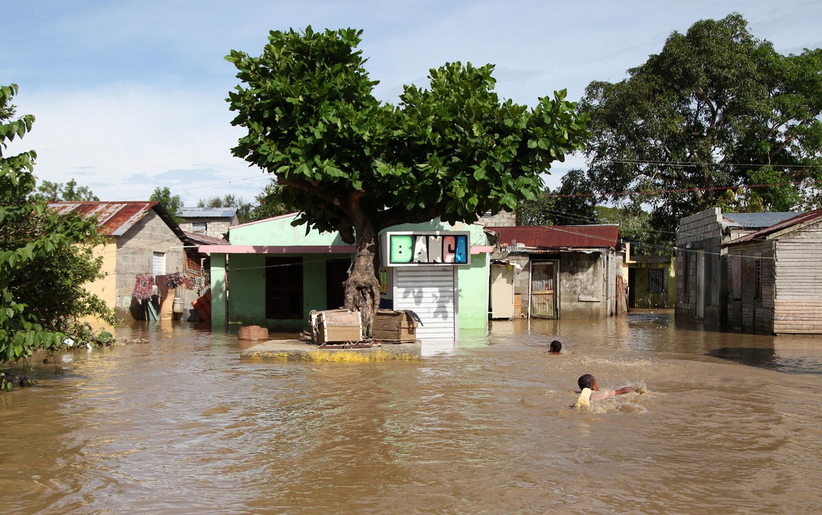 República Dominicana tem mais de 8,8 mil casas inundadas após furacão ...