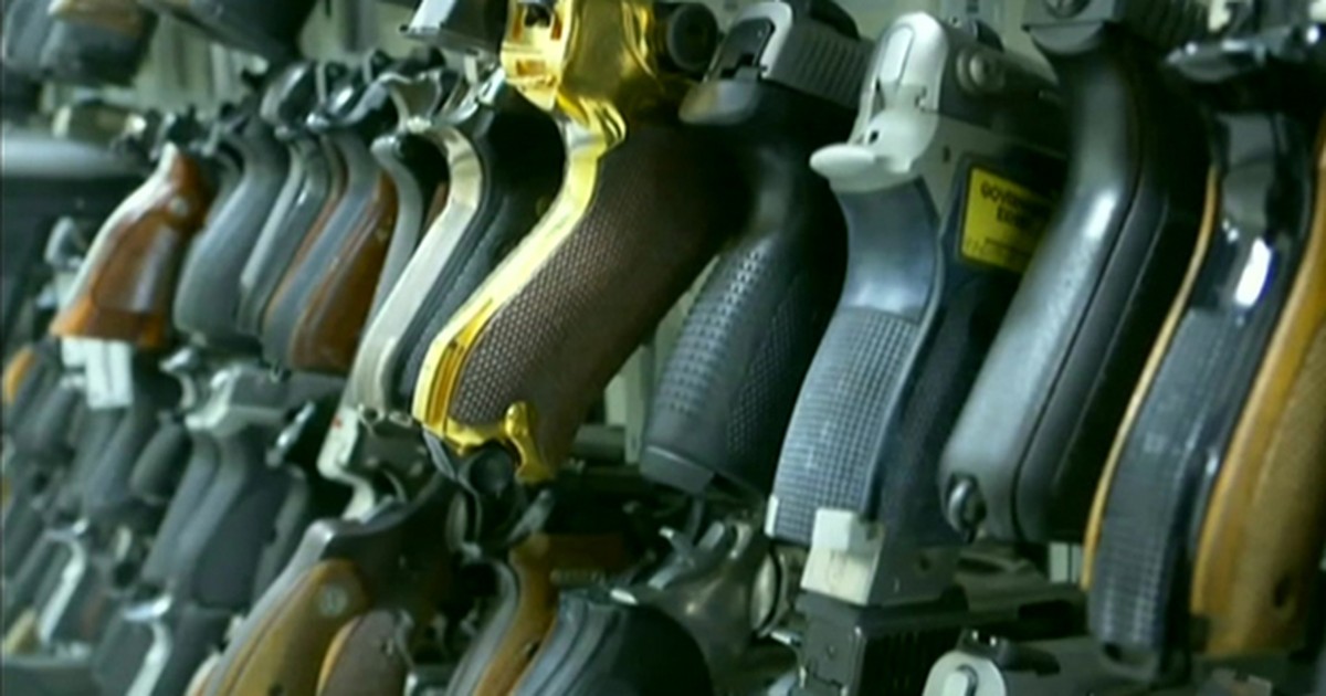G1 - Depósito do FBI guarda mais de 7 mil armas para ajudar em ...