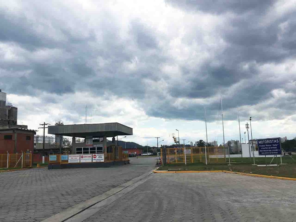 Prefeitura de Guarujá multará Cutrale em R$ 81 mil por vazamento de ...