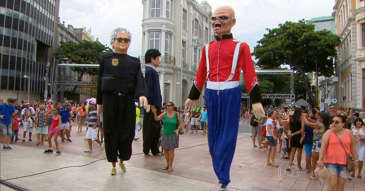 Bom Dia Brasil - Bonecos gigantes do carnaval de Olinda e Recife têm ...