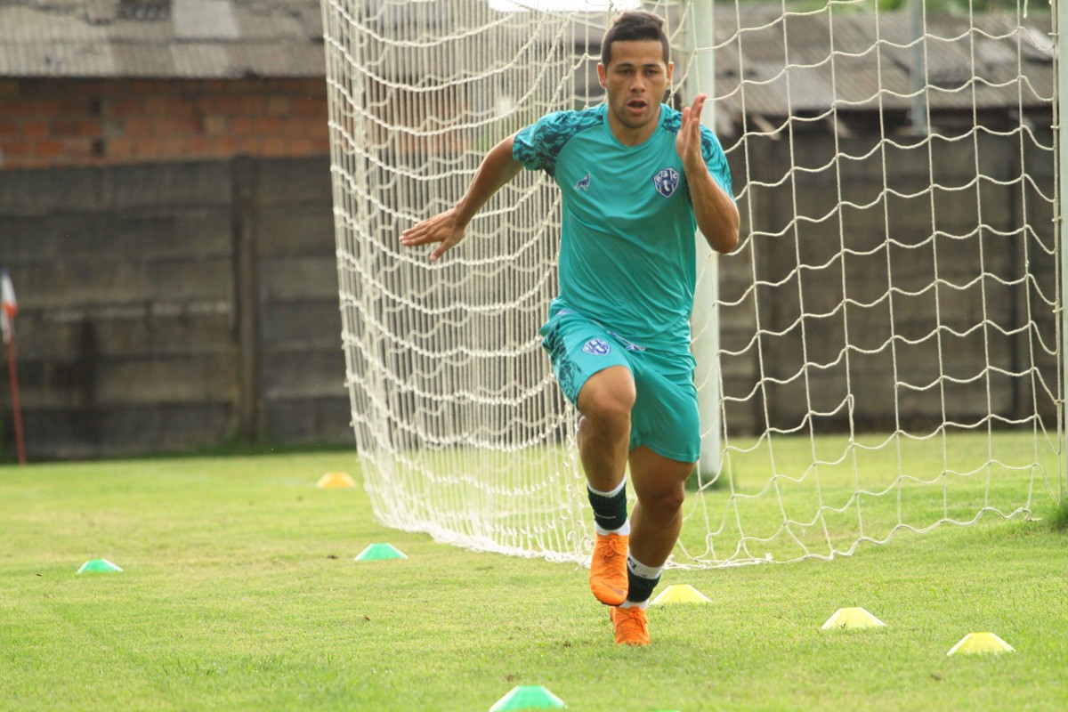 Collaço relembra lesão, exalta retorno e avalia time gaúcho: "Temos que ...