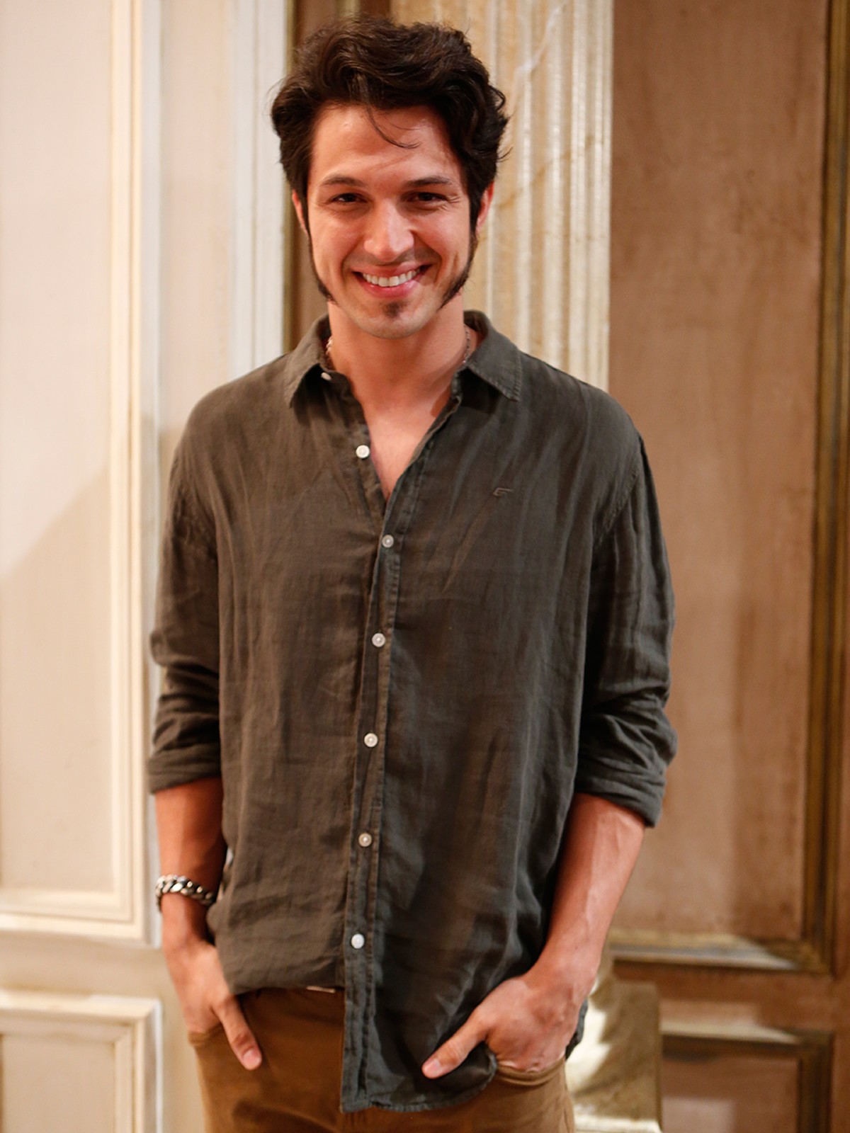 Romulo Estrela opina sobre a exposição na mídia e revela por que usa ...