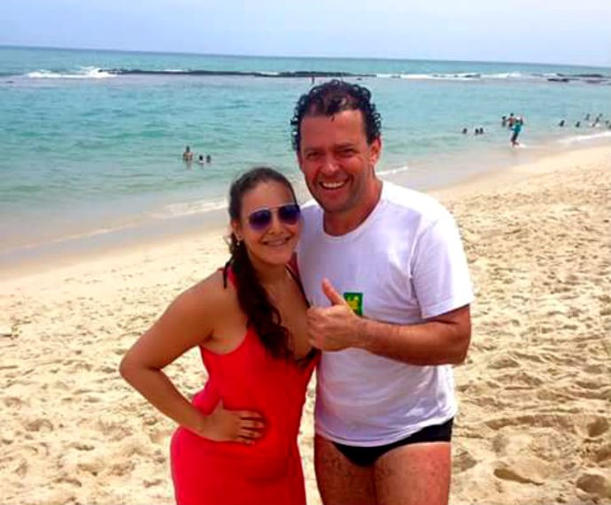 Apresentador Fernando Rocha aproveita férias em praias de Maceió ...