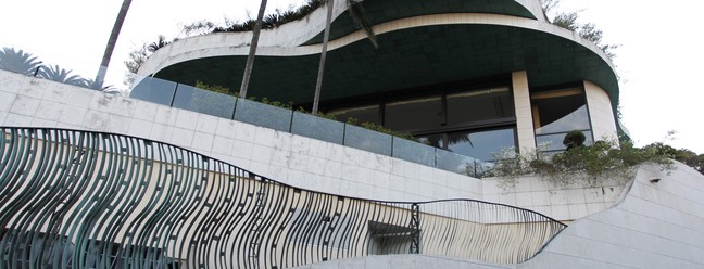 Alvo de disputa, mansão de ex-banqueiro em SP foi cenário de série com ...