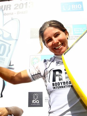Jessica Becker supera favoritas e leva a etapa carioca de bodyboarding ...