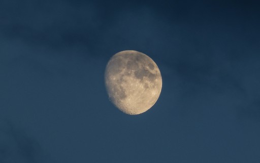 Onde e quando assistir à primeira lua cheia da década - GQ | Prazeres