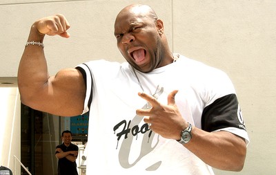 Rizin anuncia luta entre Bob Sapp e Akebono para evento inaugural