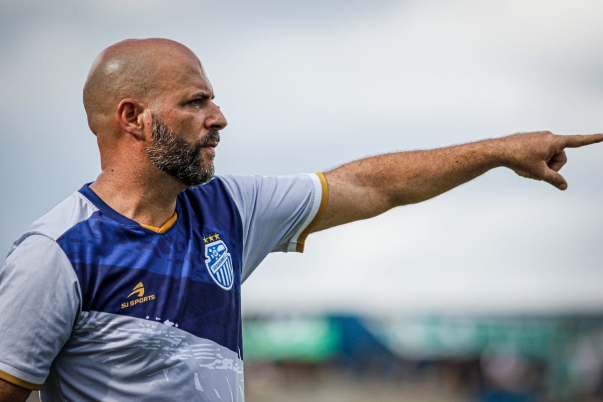 Após eliminação, Morgado entrega o cargo: "Nunca fui tão maltratado ...