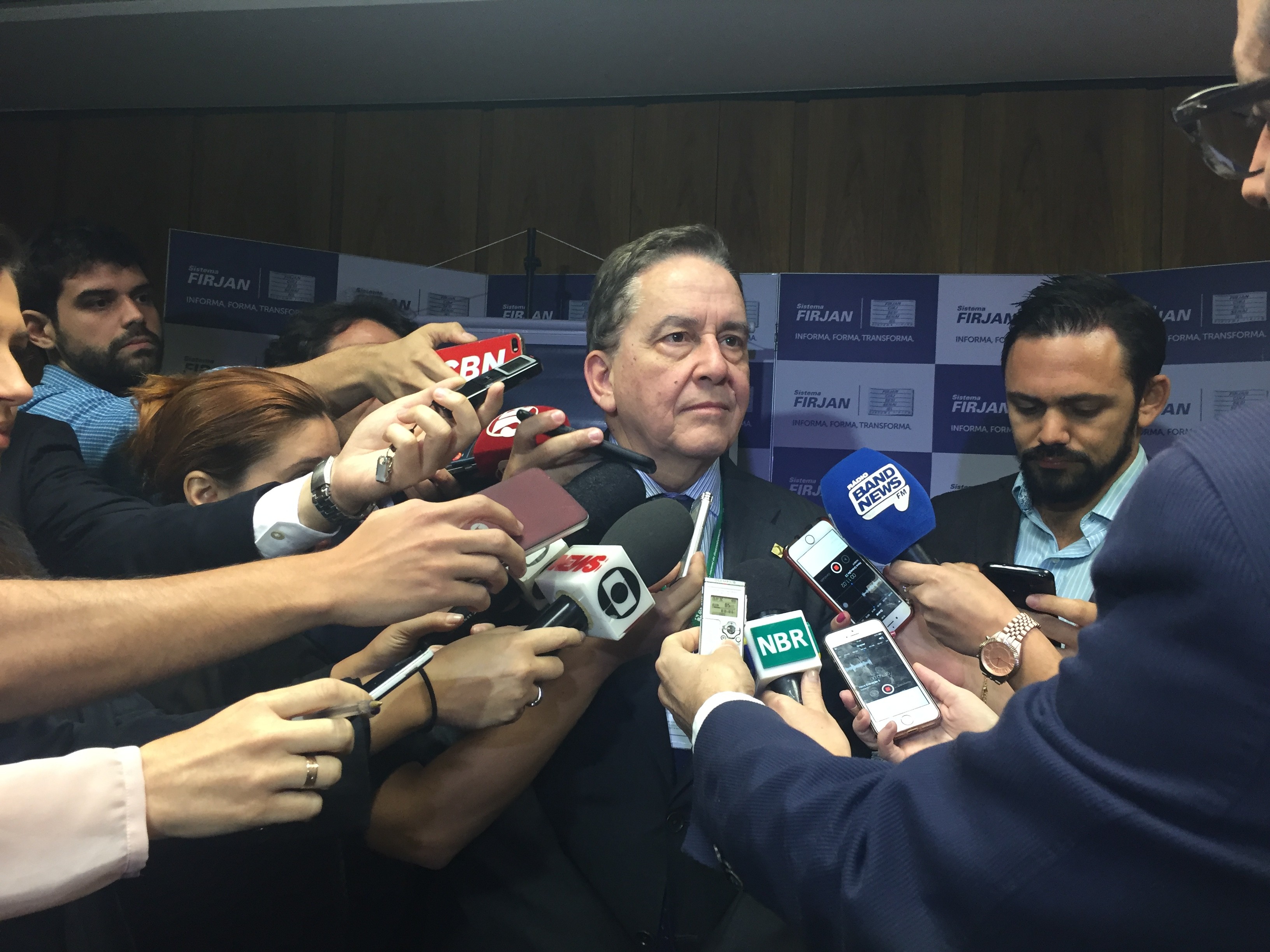 Devolução de R$ 130 bi ao Tesouro em 2018 é ‘materialmente improvável ... Devolução de R$ 130 bi ao Tesouro em 2018 é ‘materialmente improvável ...