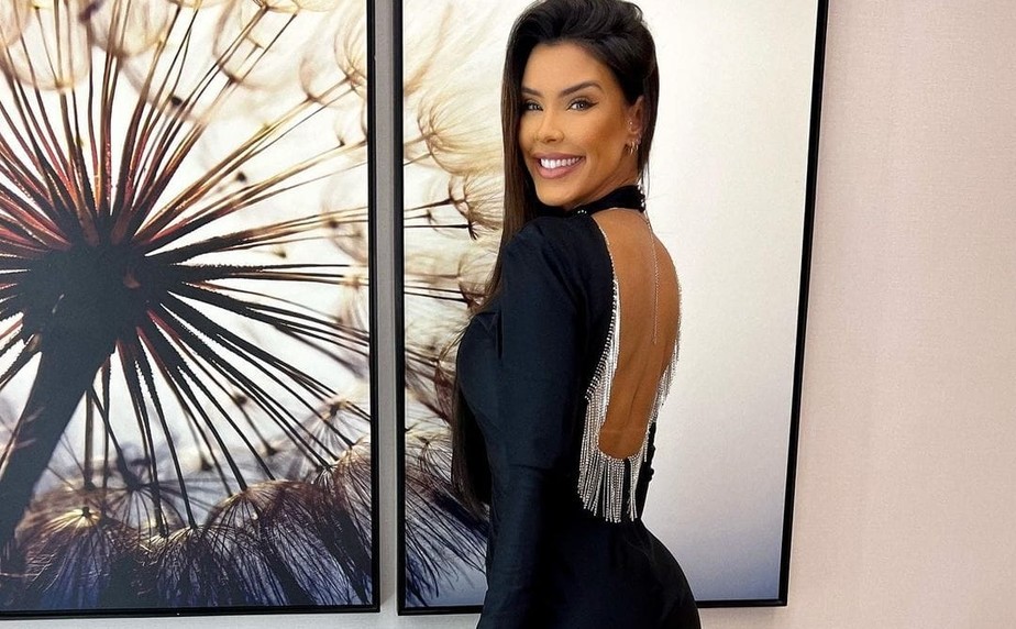 Ivy Moraes aposta em look all black fashionista para ensaio ...