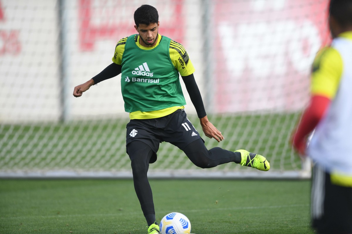 Estreia de Kaique Rocha ou nova chance a Mercado? Suspensão de Cuesta ...