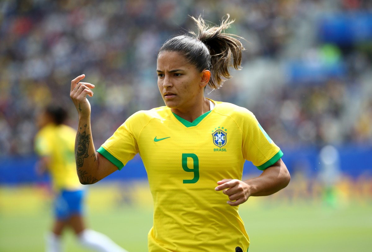 Empolgação, com distanciamento: Debinha confia em protocolo na volta do ...