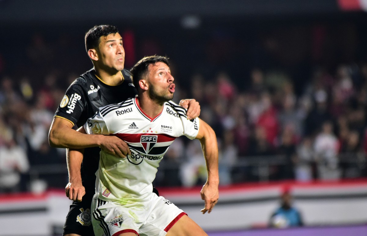 Calleri chega a 100 jogos no São Paulo e vive momento de seca em semana ...