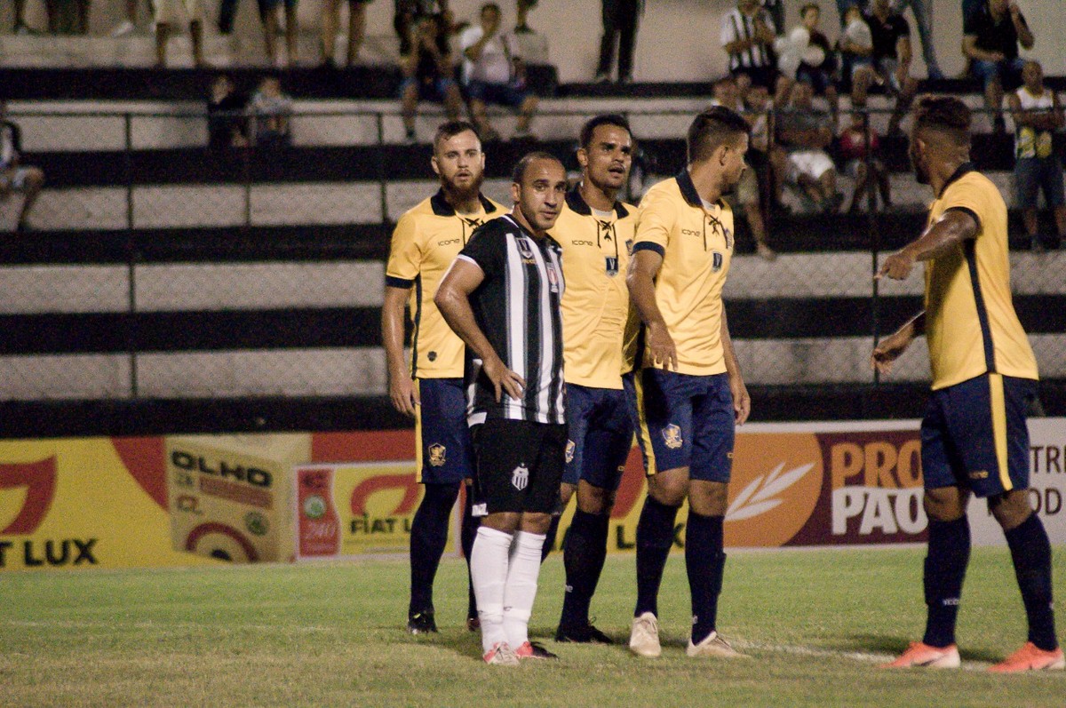 Leandro Costa vê evolução no Central, mas afirma que ainda falta o ...