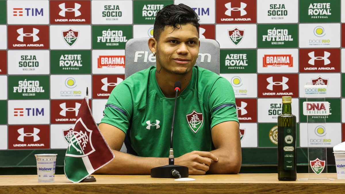 Evanilson celebra bom início no profissional e alerta para jogo contra ...