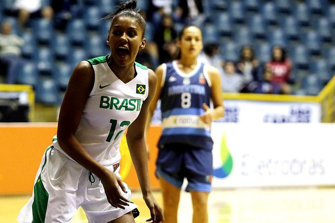 De promessa a realidade, Damiris mira pódio como ala para homenagear o tio