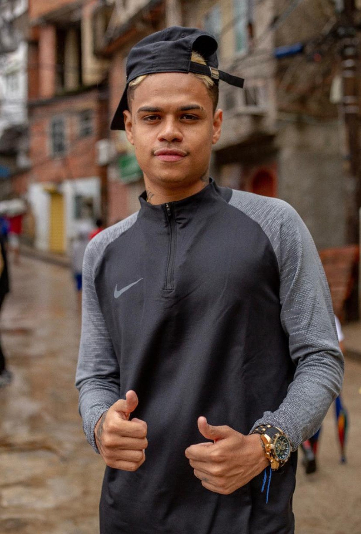 'Quero que a elite entenda a favela antes de julgar', diz MC Cabelinho ...