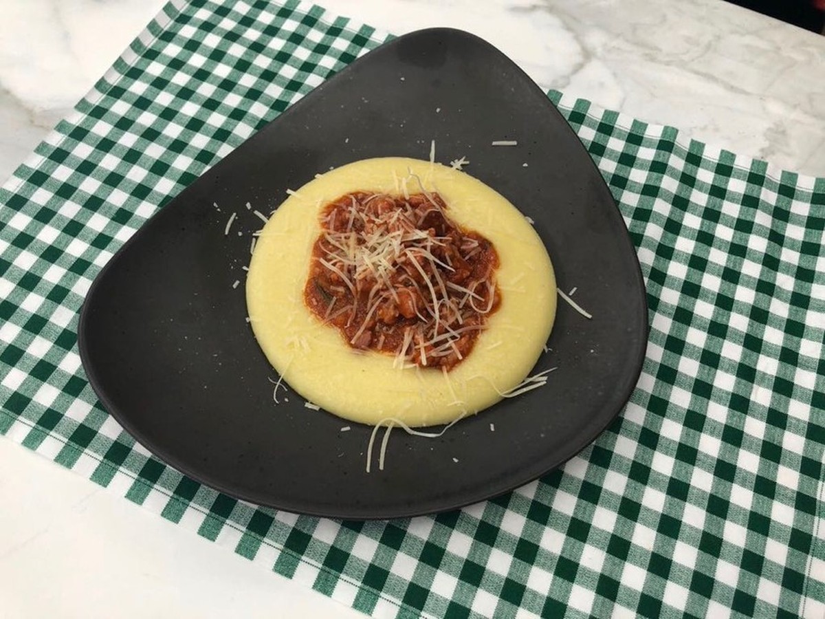 Polenta Mole com Ragu de Linguiça | Mais Você | Receitas